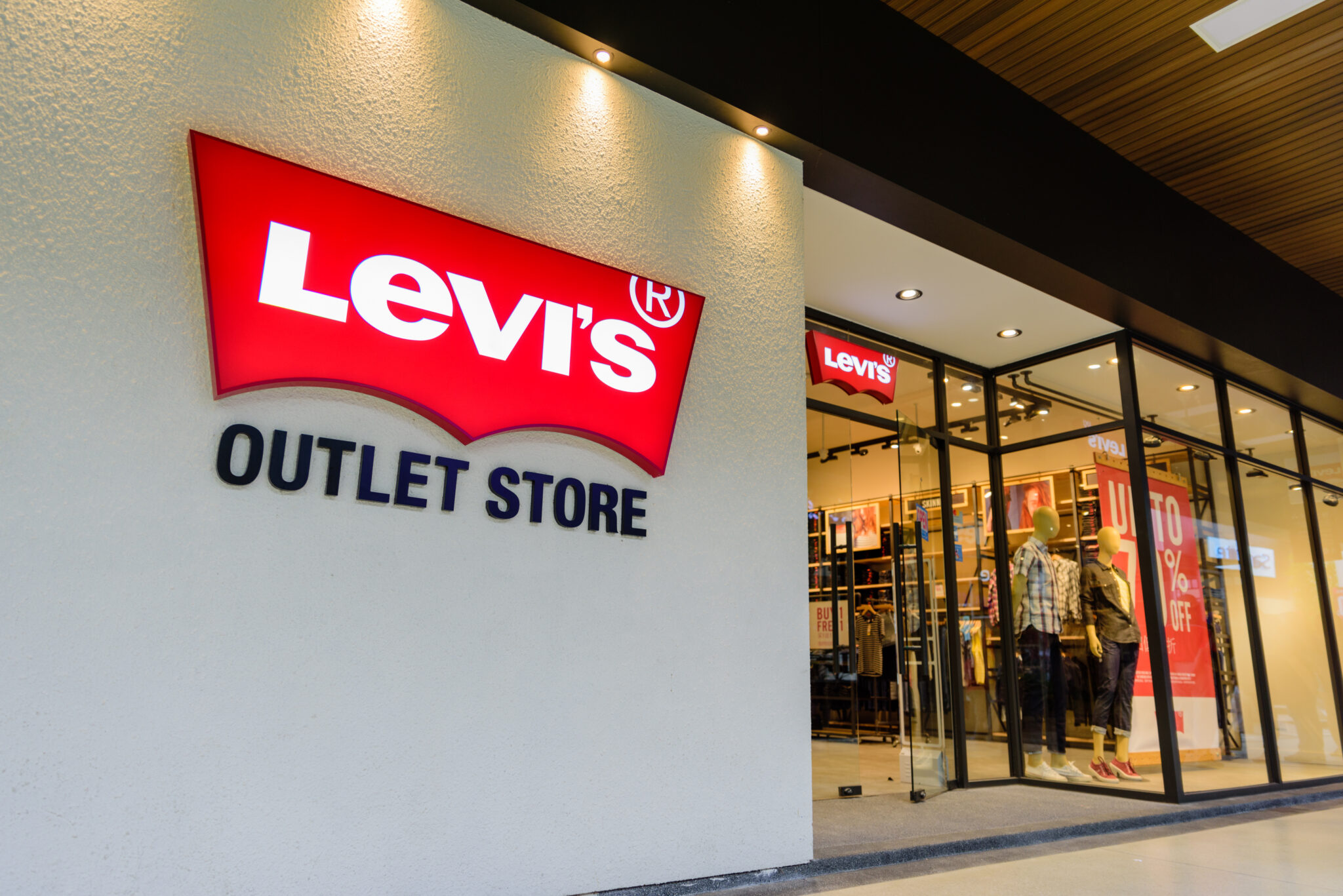 Lobby Signs Charlotte, NC | Custom Lobby Sign Design